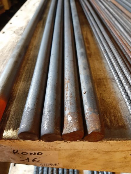 Magasin fer sidobre à Brassac - o brico d'oc